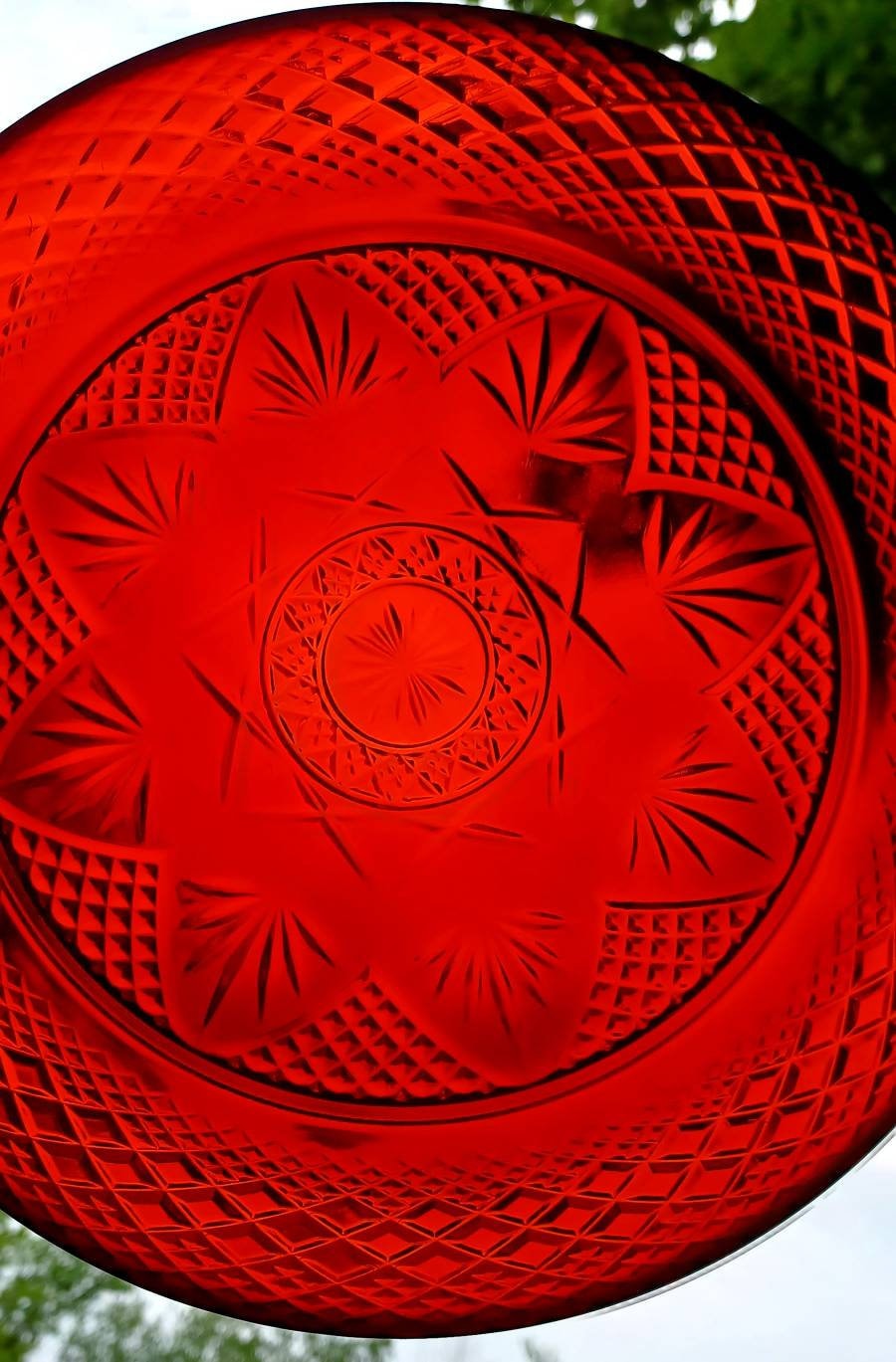 Antique Ruby CRISTAL D'ARQUES DURAND Ruby Red Luncheon Plates France ...