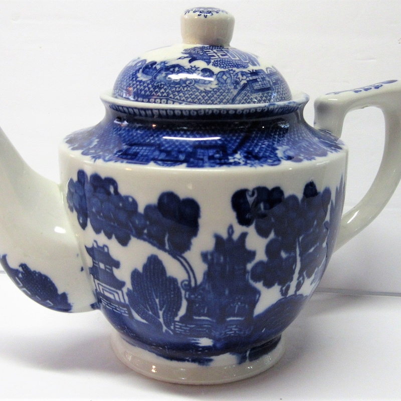 Blue Willow Teapot - Etsy