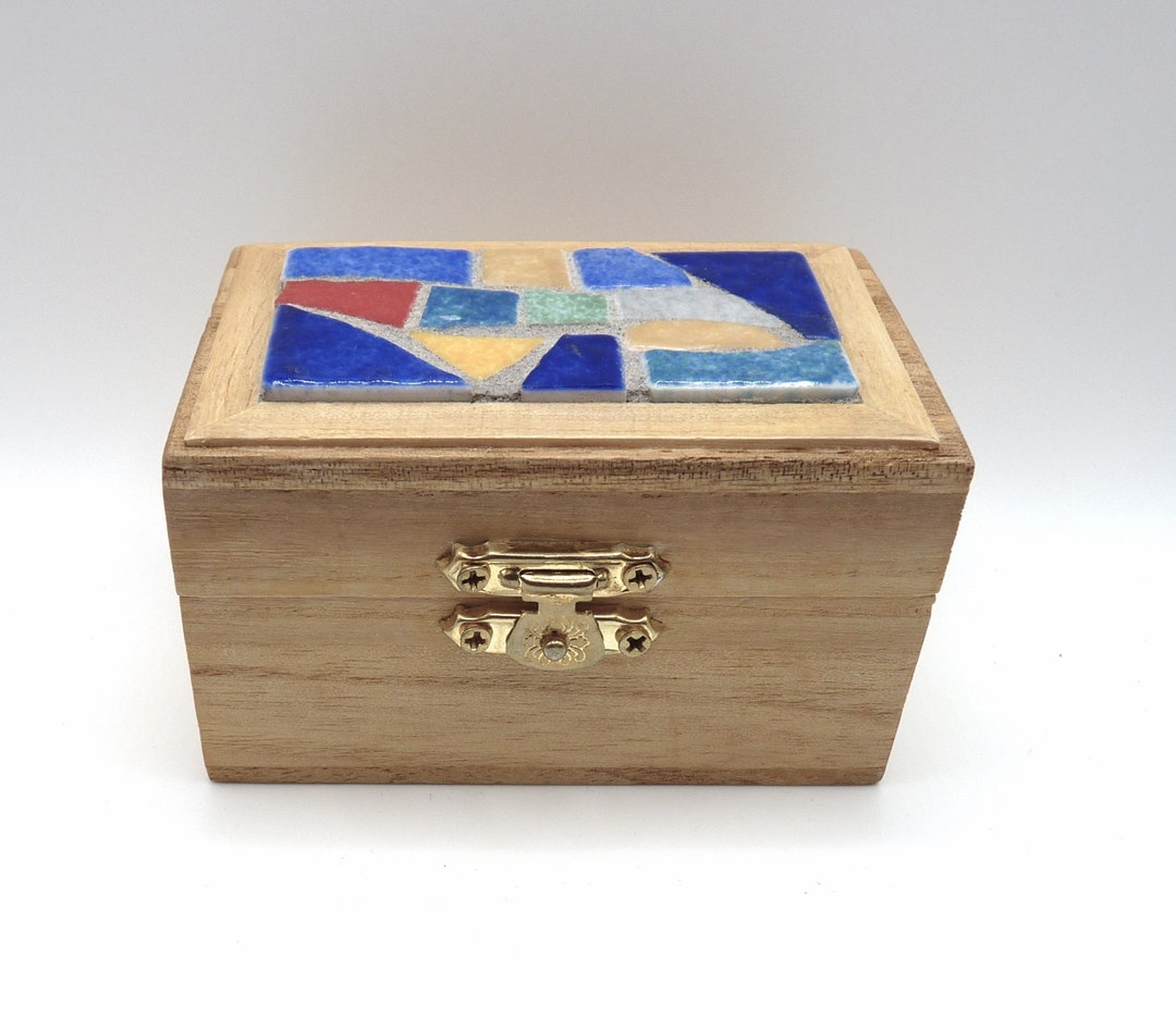 Glazed Ceramic Tile Mosaic Keepsake Box 3 1/2 X 2 1/4 X 2 1/8 Latch and ...