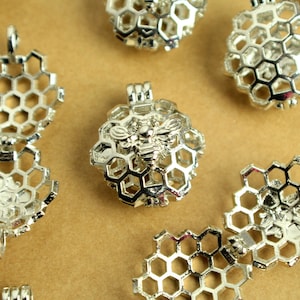 3 Pc. Silver Plated Beehive Diffuser Locket 26mm X 22mm Queen Bee Hive ...