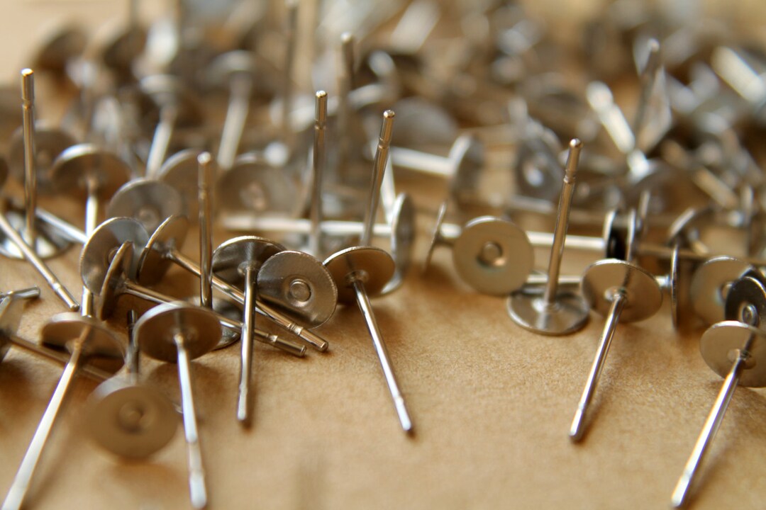 100 Pc. Stainless Steel Earring Posts, 5mm Pad | FI-139 - Etsy