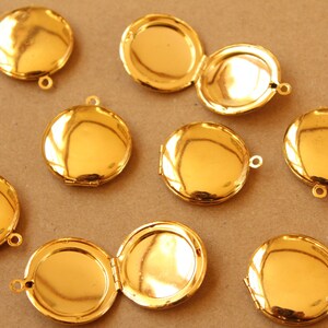 3 Pc. Gold Round Lockets 25mm X 28mm | LOC-055 - Etsy