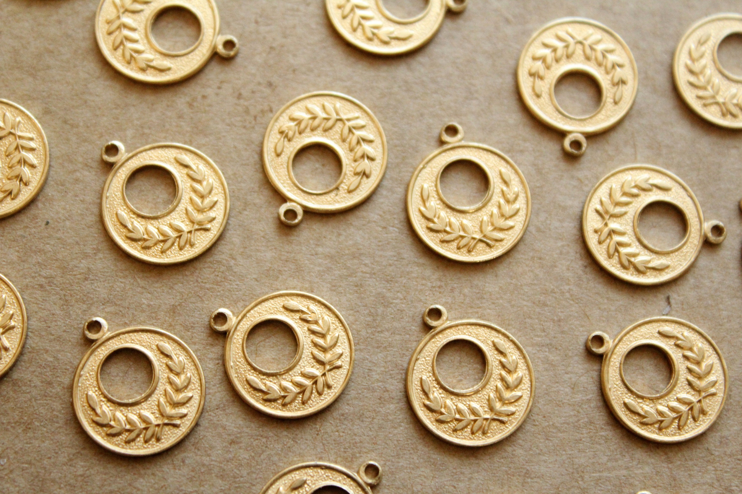 4 Pc. Raw Brass Laurel Wreath Coin Charms: 16mm by 14mm Made - Etsy