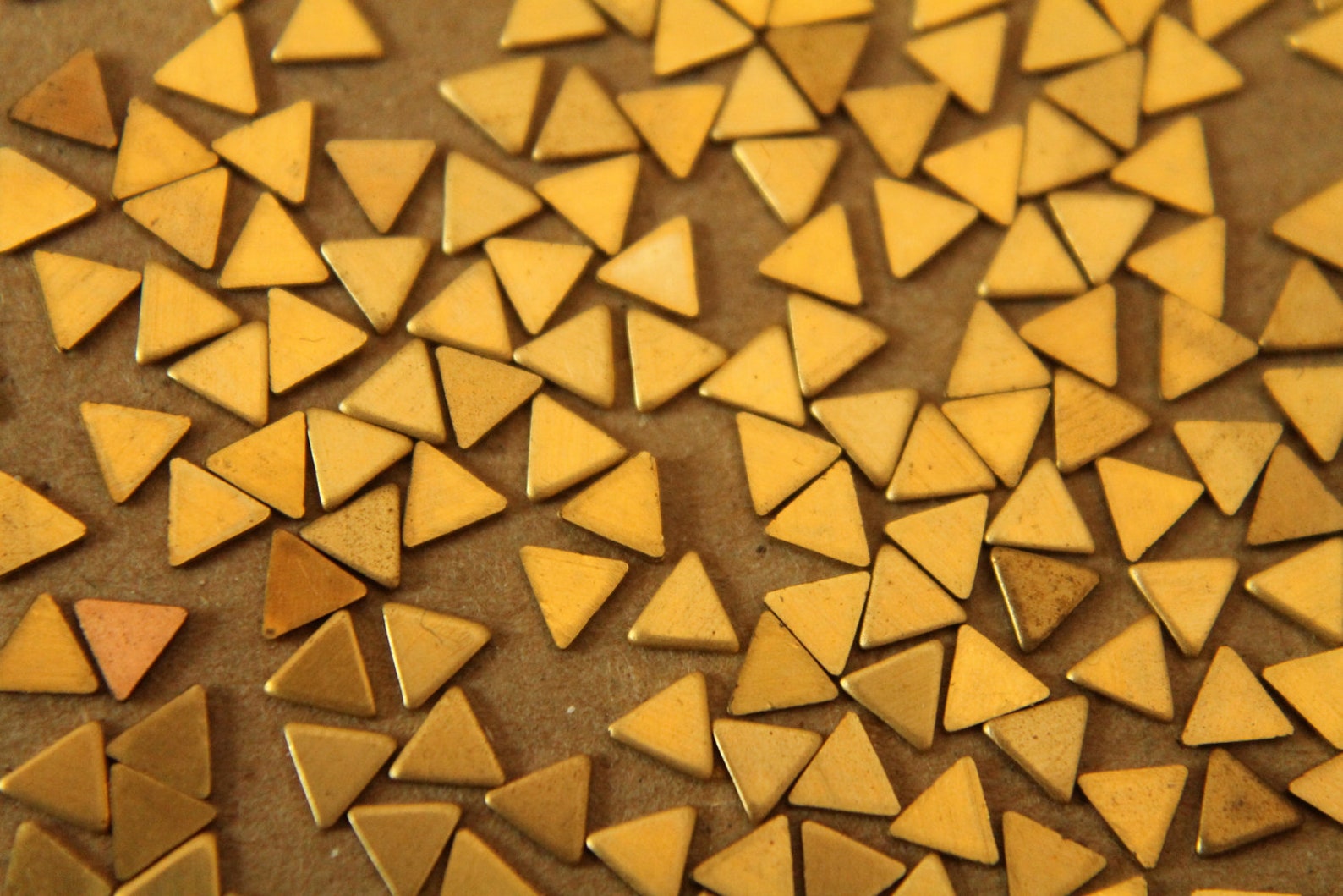 30 Pc. Tiny Raw Brass Triangles: 4mm by 4mm - Made in USA | RB-056 - Etsy