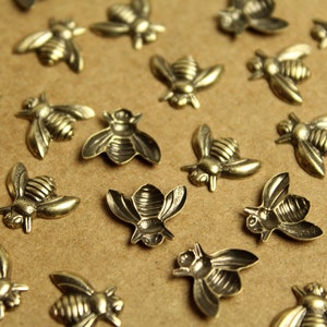 10 Pc. Medium Antique Brass Plated Bees: 12mm by 10.5mm - Made in USA ...