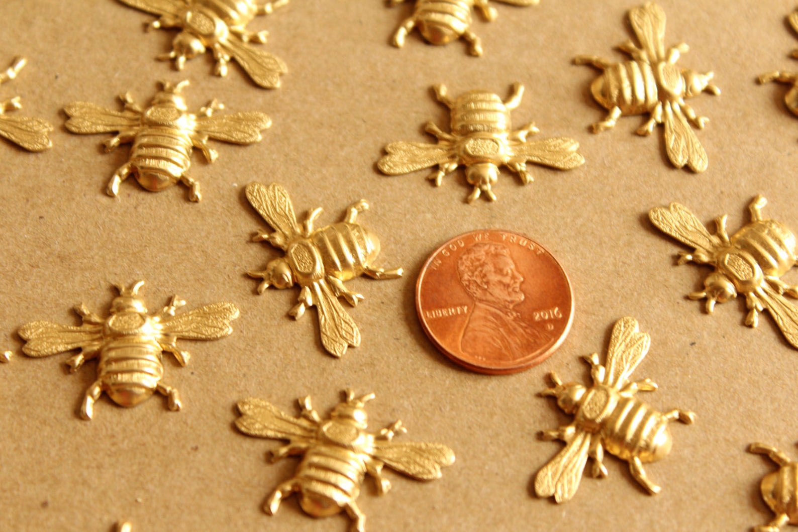 3 Pc. Medium Raw Brass Queen Bees: 26mm by 16mm - Made in USA | RB-1007 ...