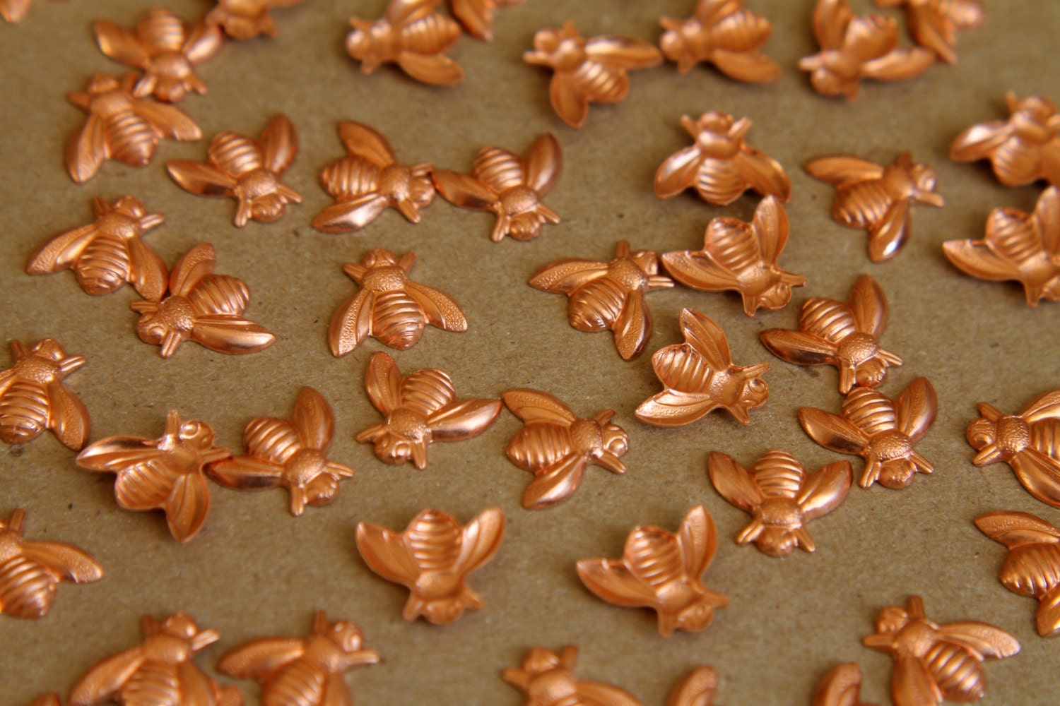 10 Pc. Medium Raw Copper Bees: 12mm by 10.5mm - Made in USA | RB-269 - Etsy