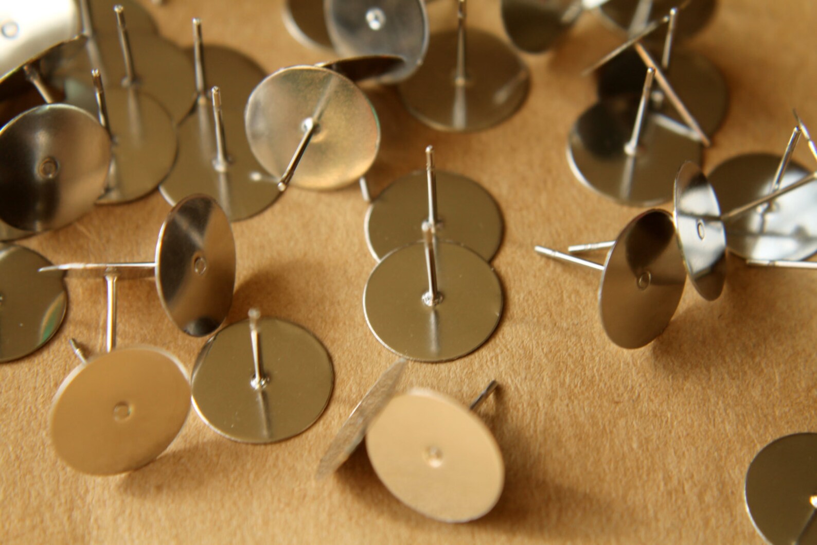 100 Pc. Stainless Steel Earring Posts 10mm Pad FI-140 - Etsy
