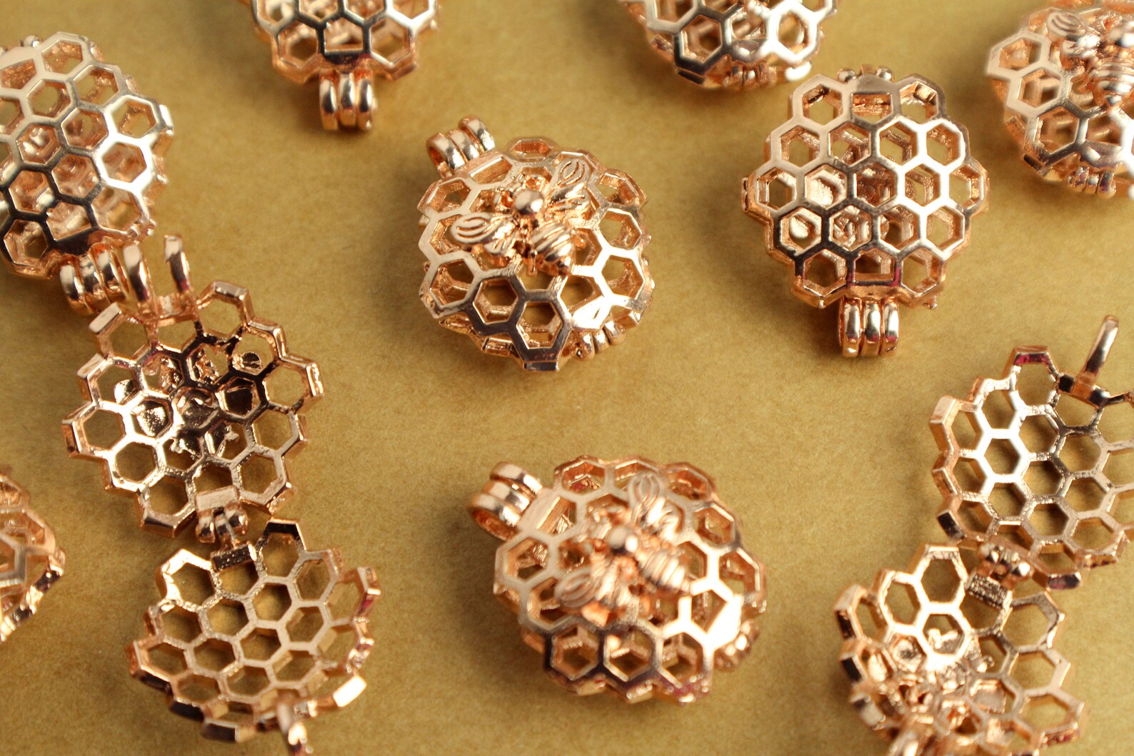 3 Pc. Rose Gold Plated Beehive Diffuser Locket 26mm X 22mm - Etsy