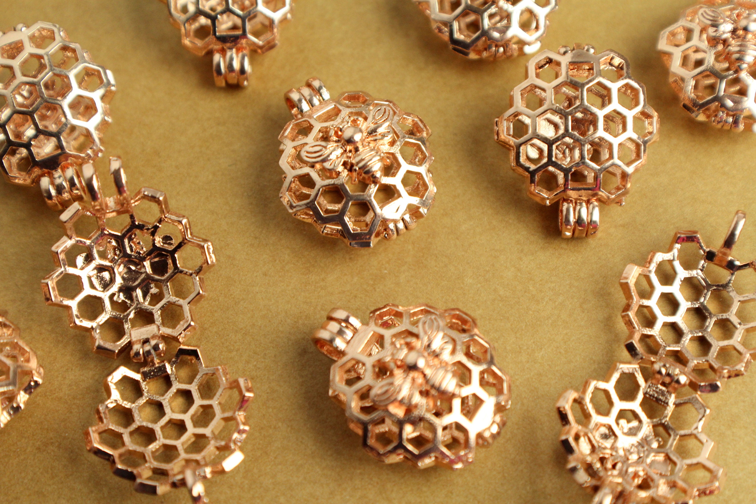 3 Pc. Rose Gold Plated Beehive Diffuser Locket 26mm X 22mm - Etsy