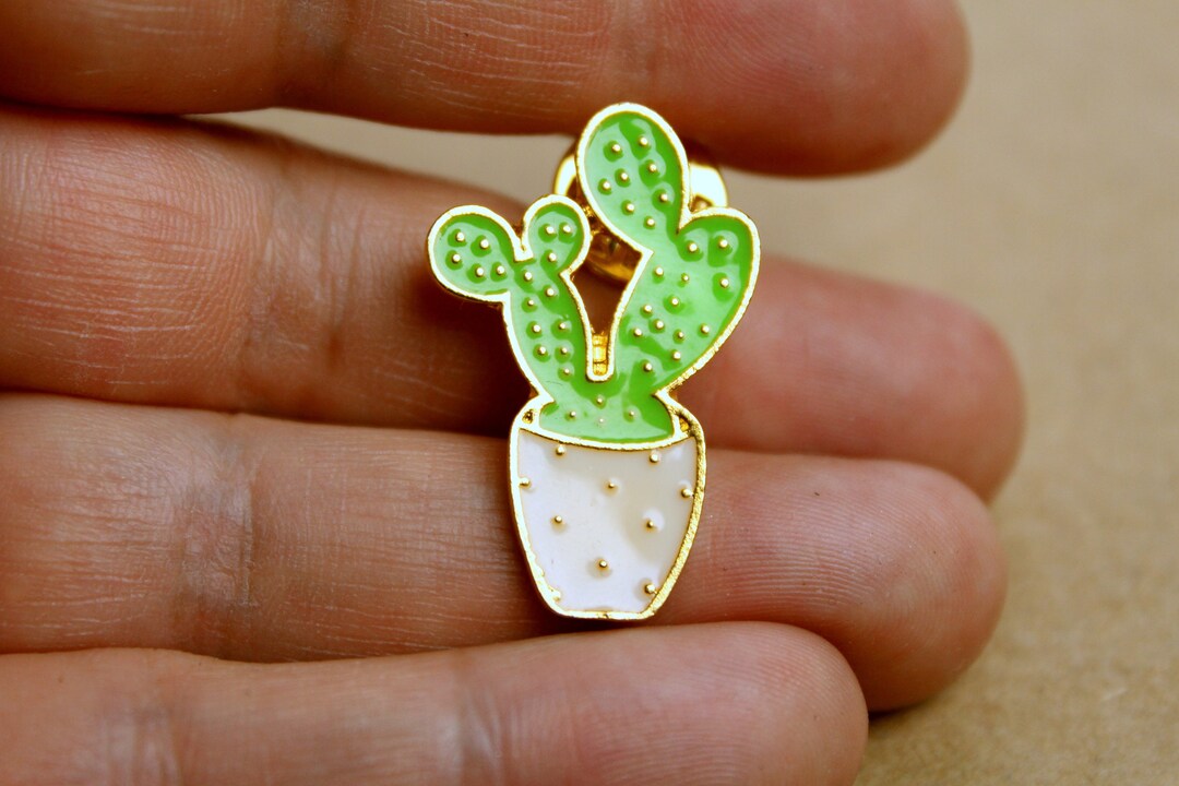1 Pc. Cactus Brooch Pin, 32mm X 20mm Plant Cacti Succulent Plant Lady ...