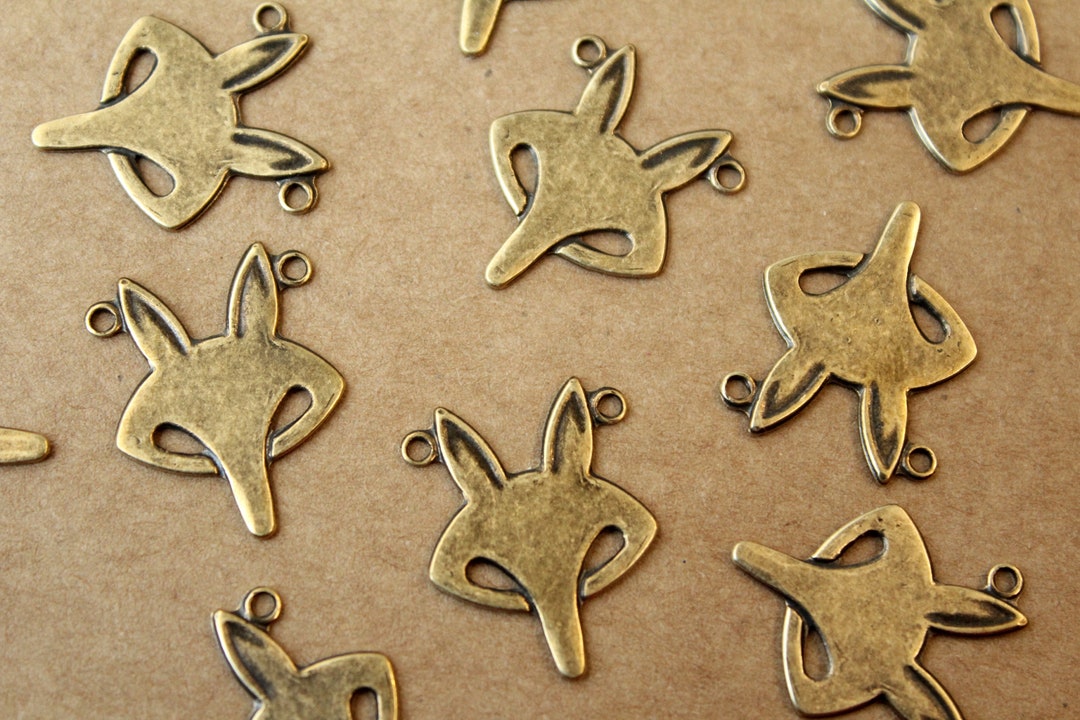 5 Pc. Antique Brass Plated Fox Head Pendants: 18mm by 23mm - Made in ...