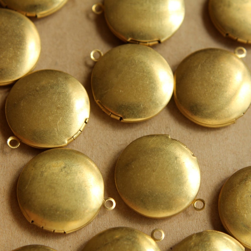 Simple Gold Locket - Etsy