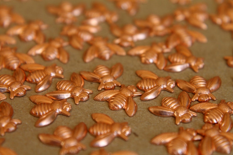 10 Pc. Medium Raw Copper Bees: 12mm by 10.5mm - Made in USA | RB-269 - Etsy