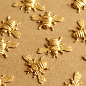 3 Pc. Medium Raw Brass Queen Bees: 26mm by 16mm - Made in USA | RB-1007 ...