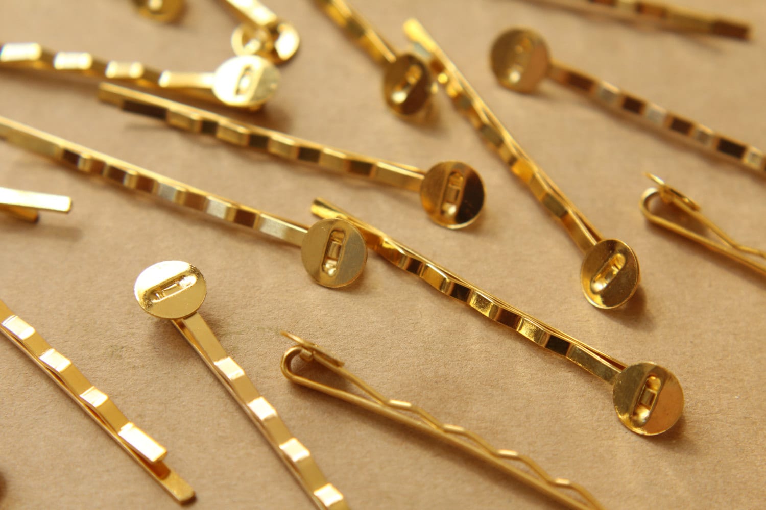 20 Pc. Gold Bobby Pins 8mm Pad FI-173 - Etsy