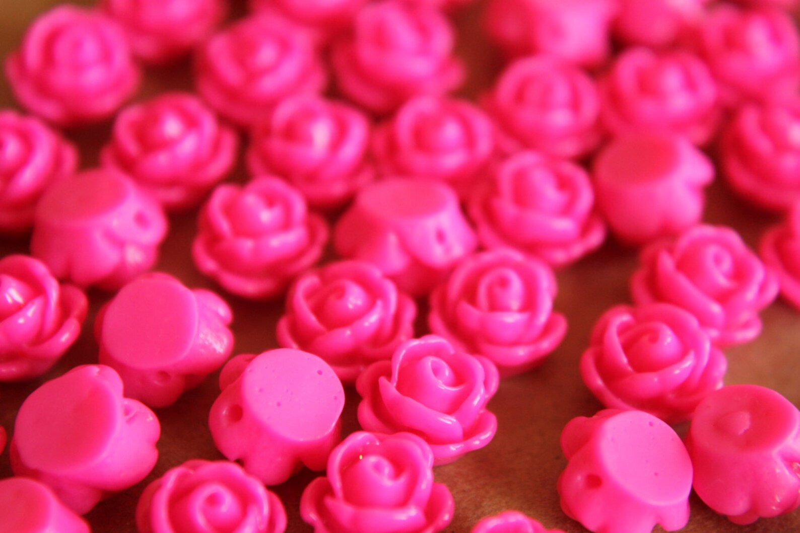20 Pc. Neon Pink Glossy Rose Cabochons 9mm With Hole | RES-089 - Etsy