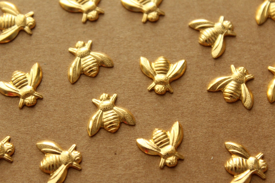8 Pc. Medium Gold Plated Brass Bees: 12mm by 10.5mm - Made in USA | GLD ...