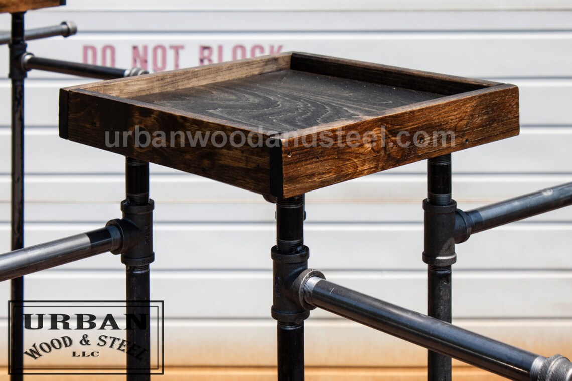 Face Out Clothing Rack / Retail Display - Etsy