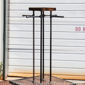 Face Out Clothing Rack / Retail Display - Etsy