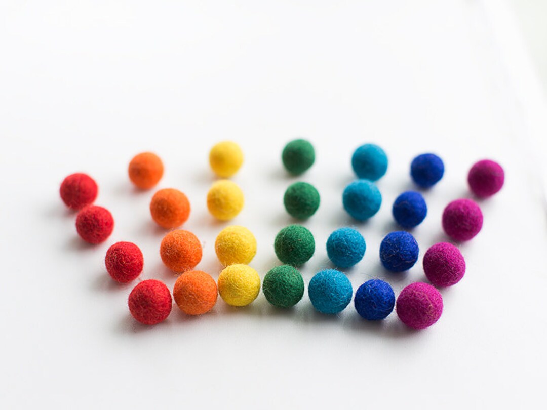 50 Felt Wool Balls (1/2 In. Size) Rainbow Mix Red Orange Yellow Green ...