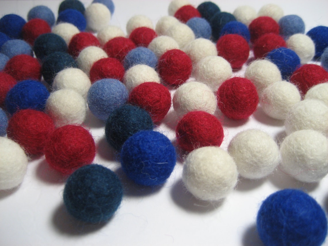 50 Felt Wool Balls (1/2 In. Size) Patriotic Mix Color American British ...