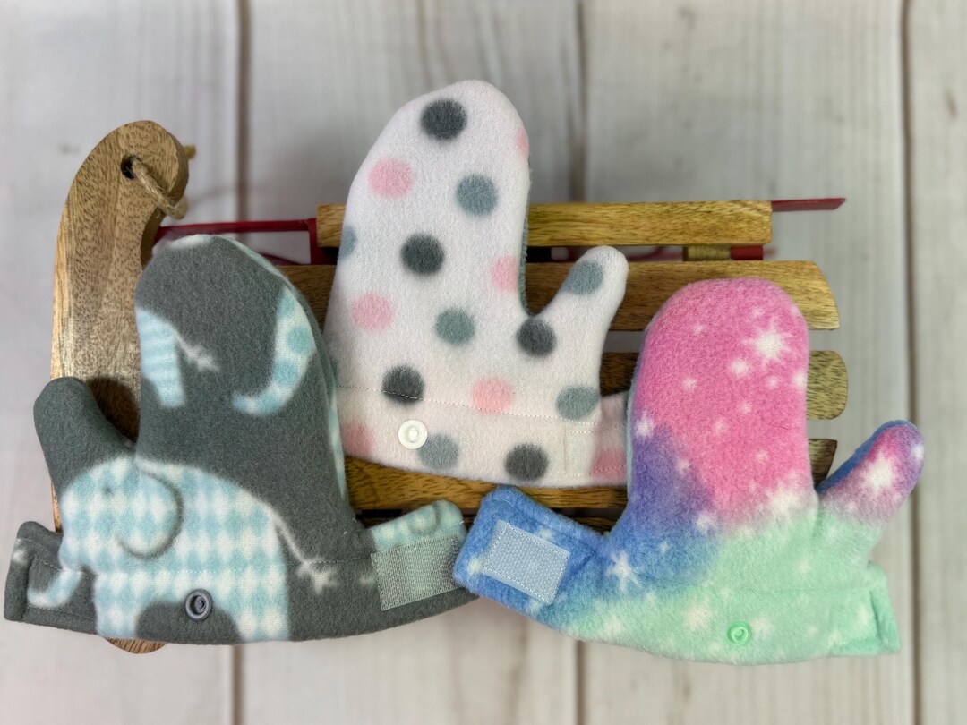 Toddler Fleece Winter Mittens With an Easy on Velcro Cuff. Christmas ...
