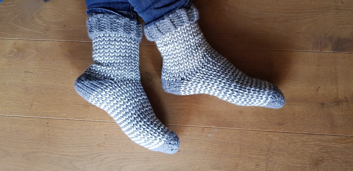 Loom Knit Striped Socks Pattern + Video Tutorial - Etsy