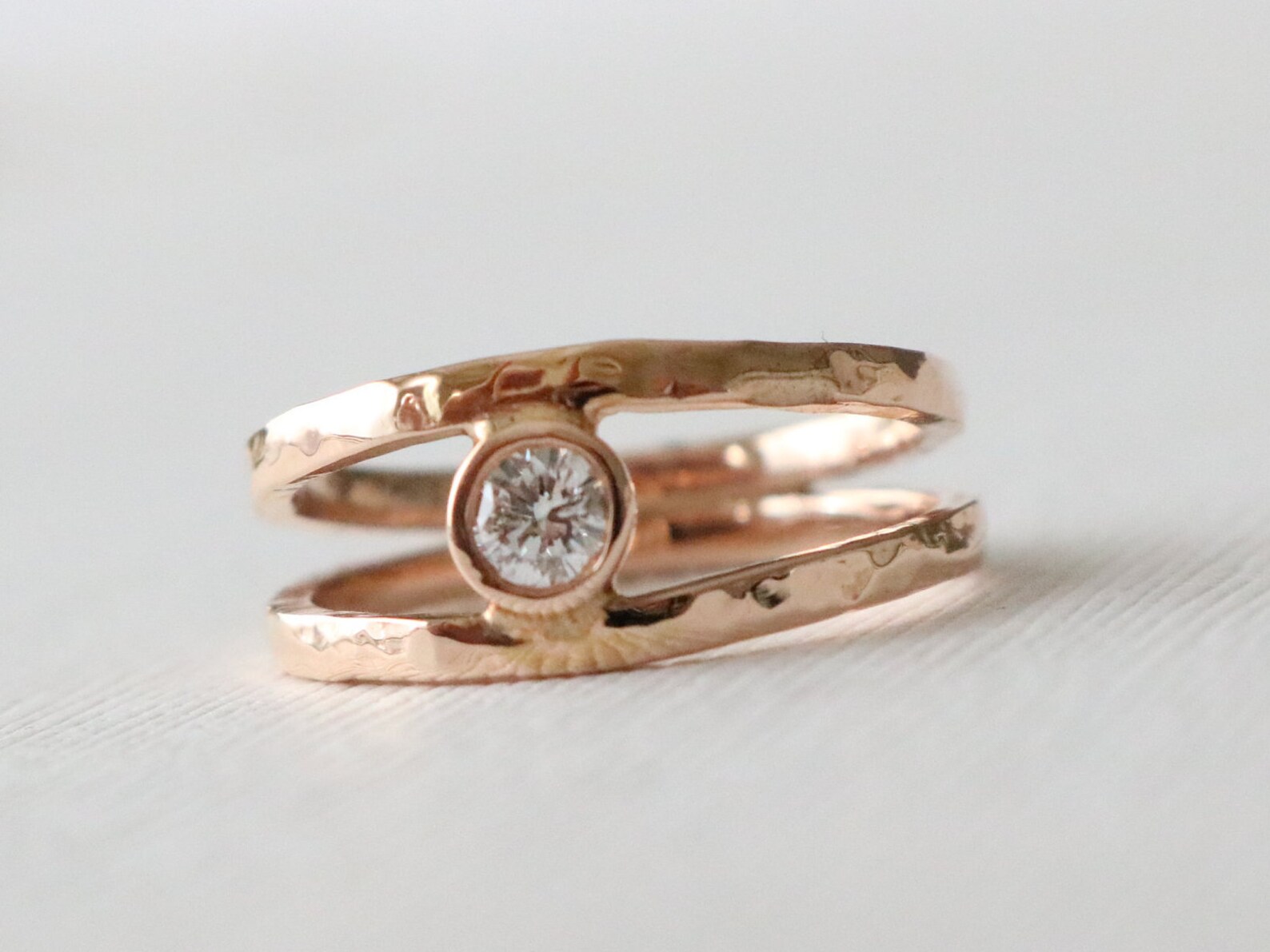 Unique Hammered Split Shank Bezel Diamond Ring in 14K Rose | Etsy