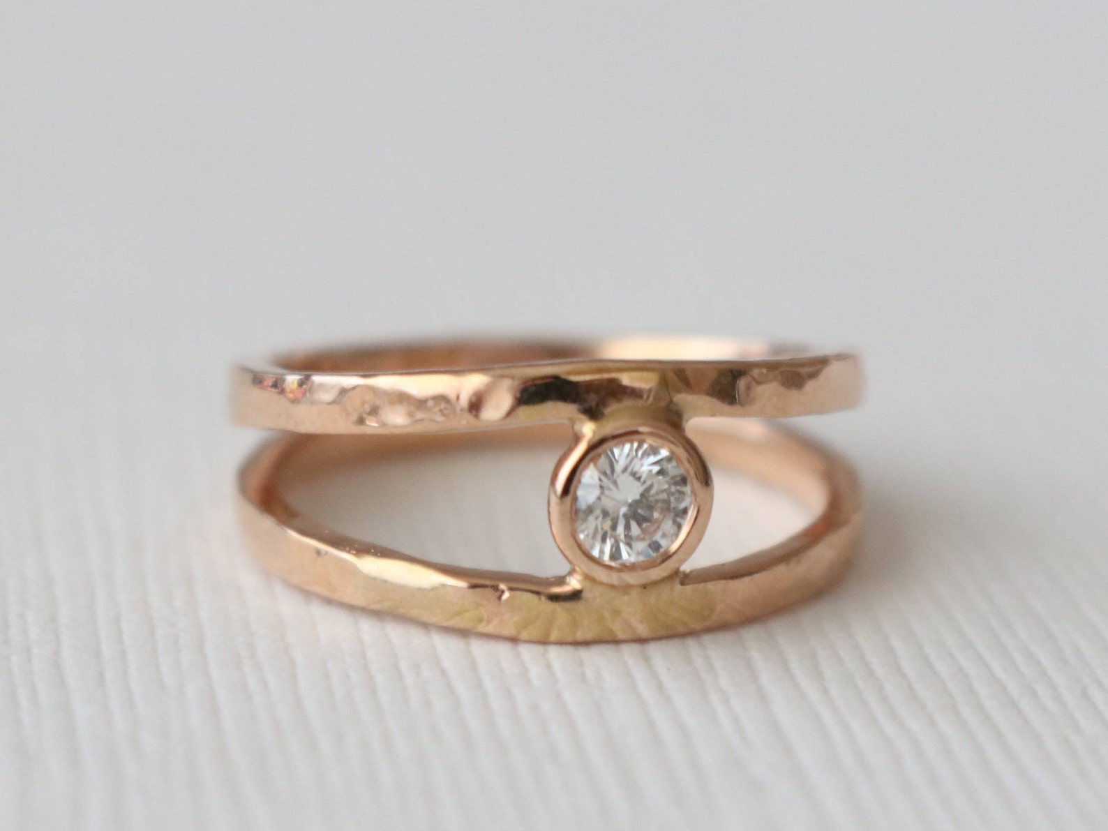 Unique Hammered Split Shank Bezel Diamond Ring in 14K Rose | Etsy
