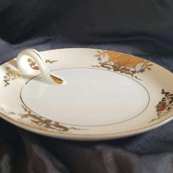 Finger Handle Saucer - Etsy