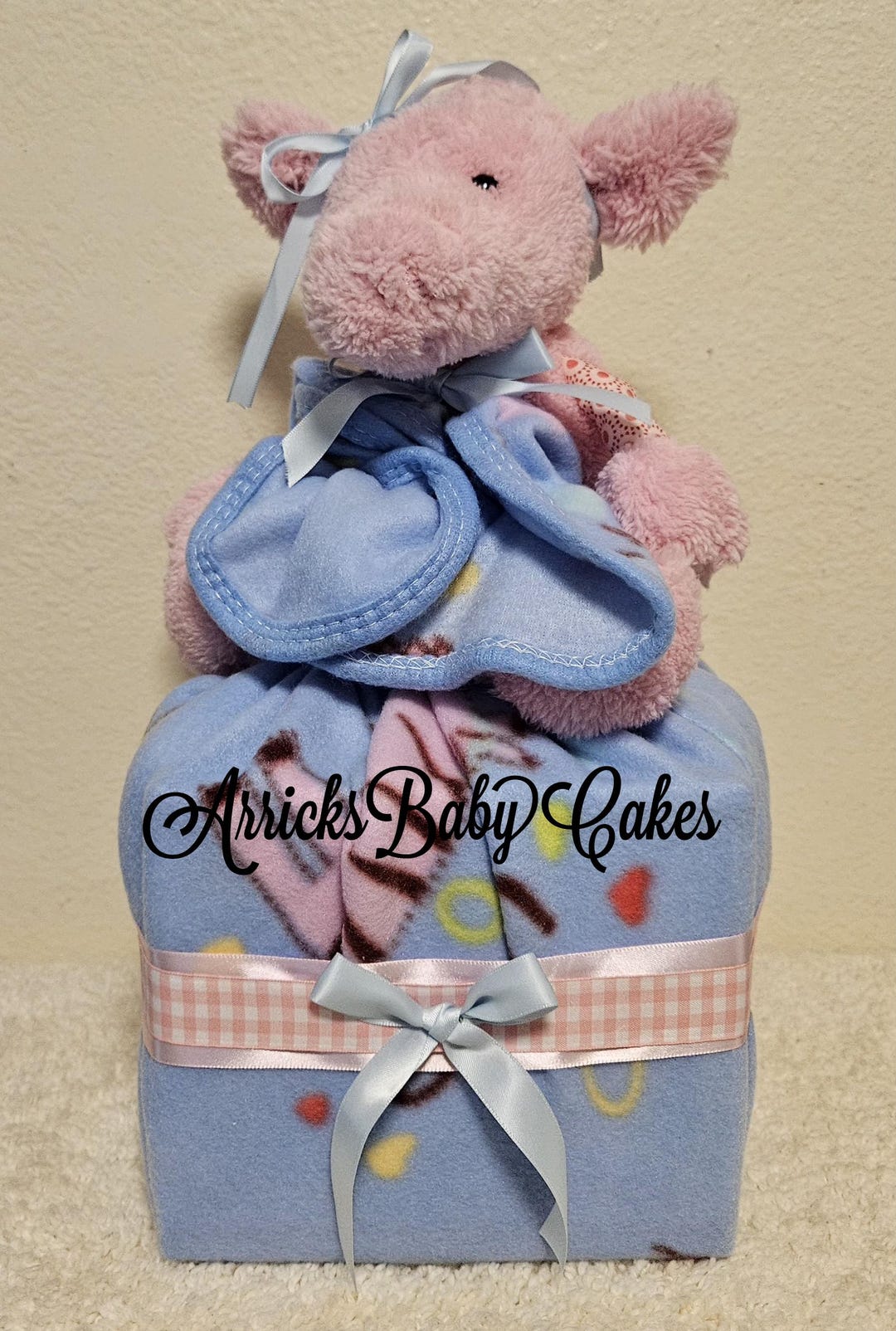 Baby Girl Diaper Gift Set: Blanket, Bodysuit (3-6 Months), Plush Pig - Etsy