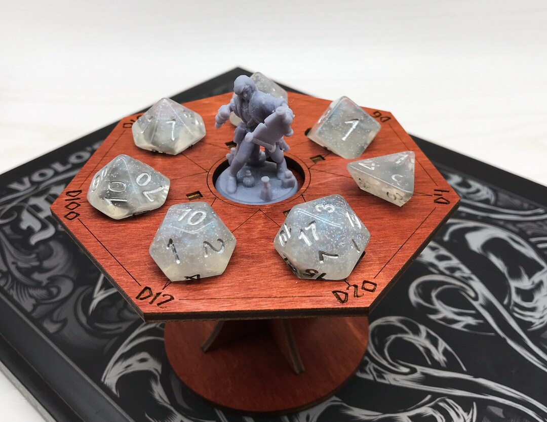 Dungeons and Dragons Dice and Miniature Display, Dnd Dice Display, RPG ...