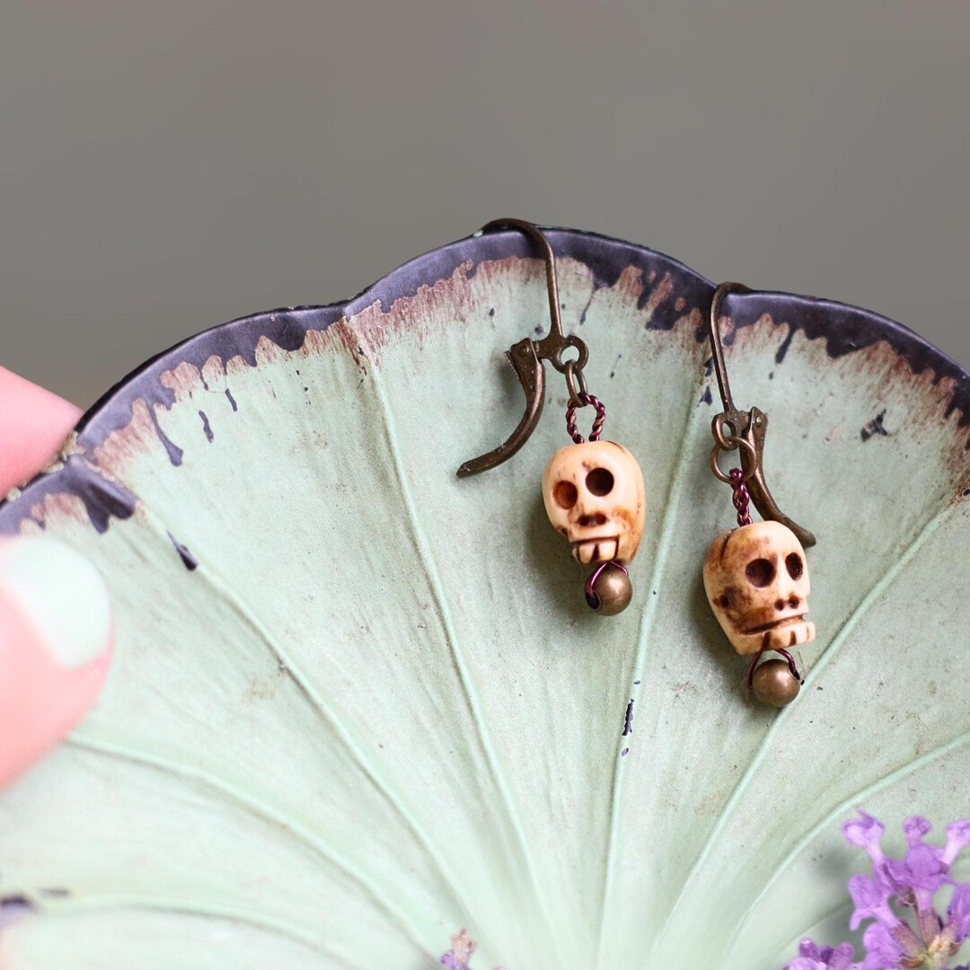 Skull Earrings, Handmade Bone Jewelry, Witchy Goth Earrings - Etsy