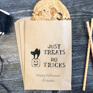 Halloween Treat Bags - Fall Favor Bags - Goodie Bags - DIY Fall Favors ...