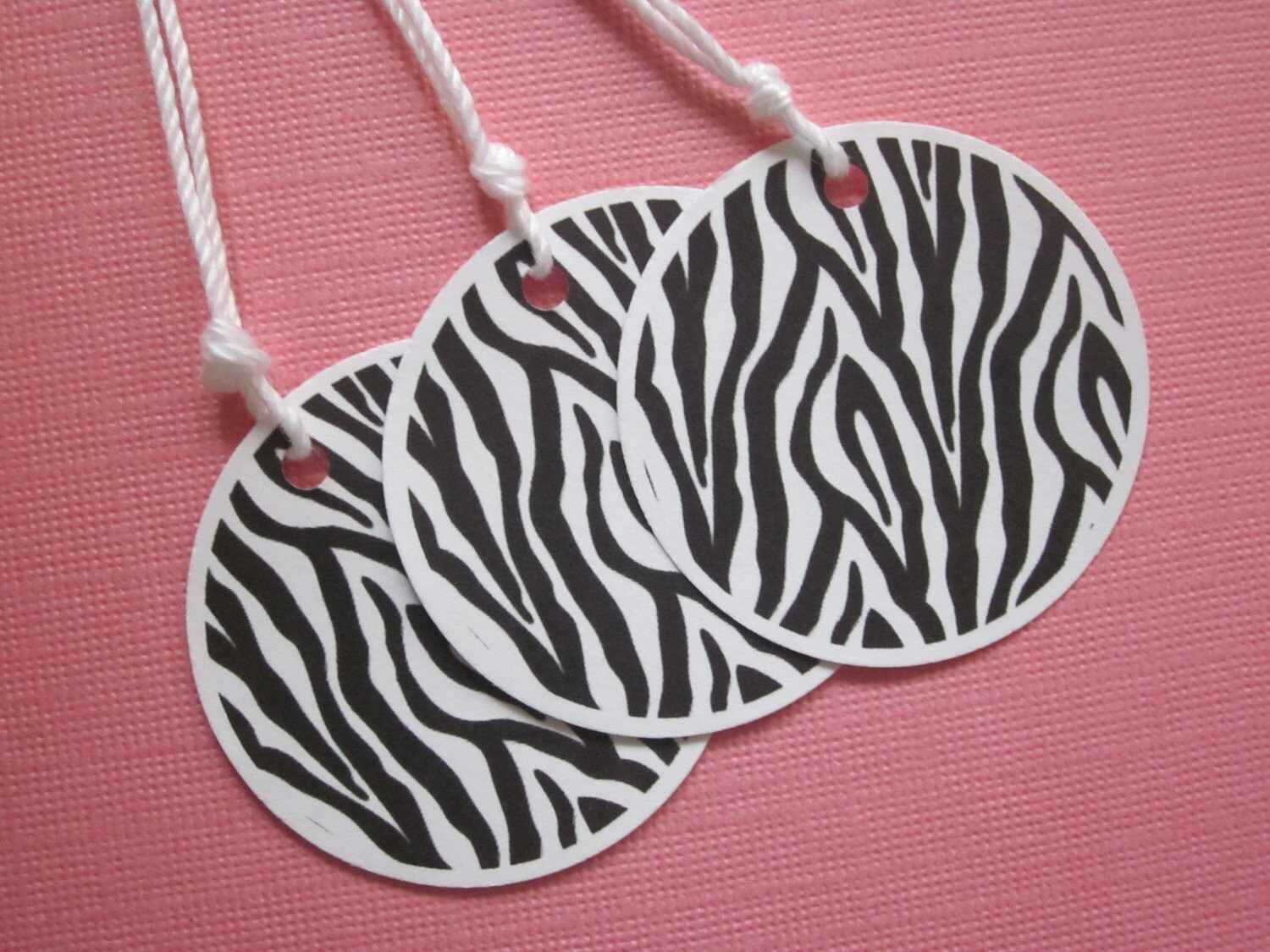 ZEBRA PRINT Round Gift Tags / Favor Tags / Set of 8 - Etsy
