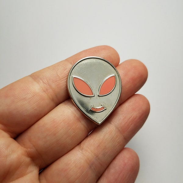 Alien Pin - Etsy