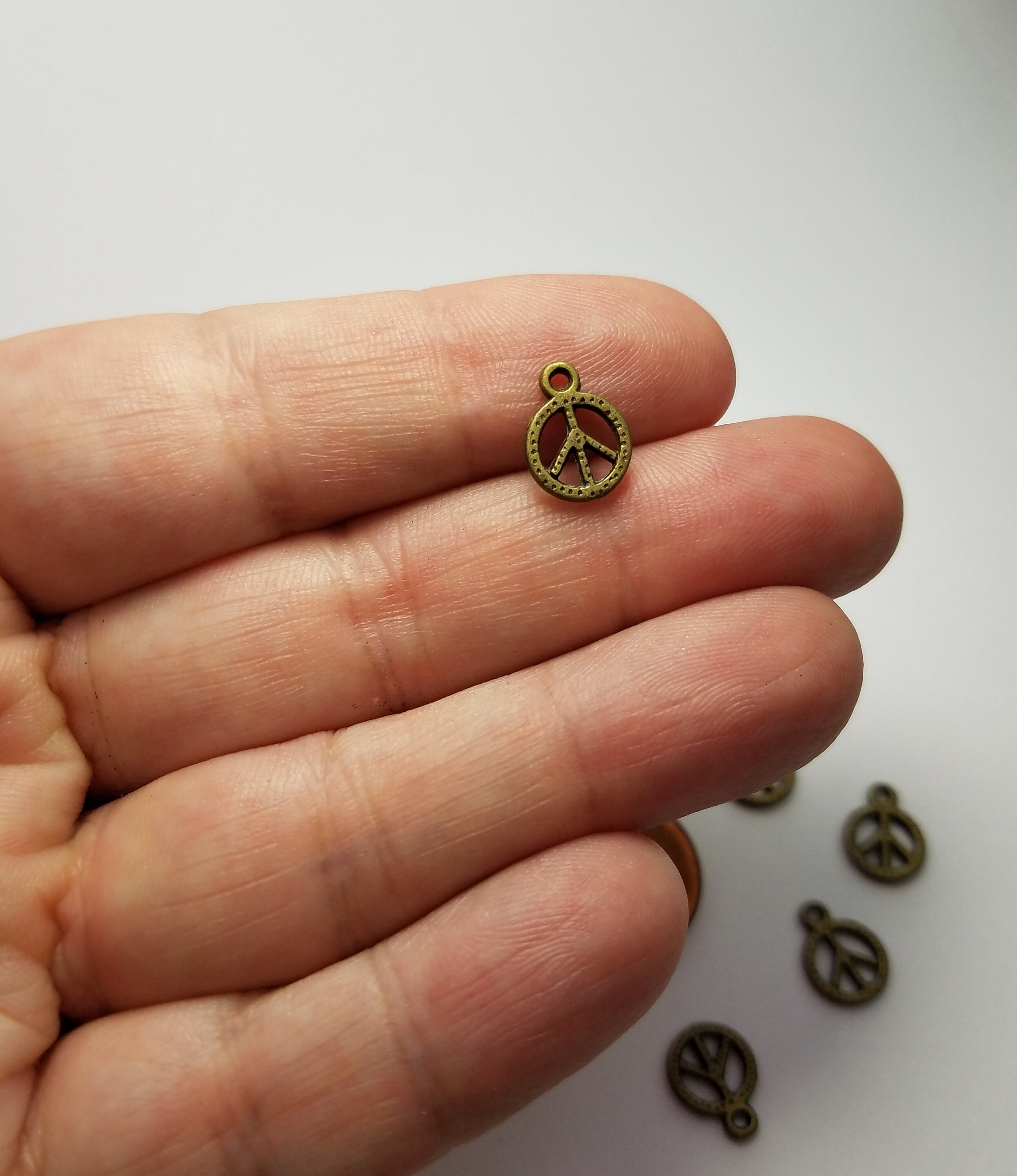 Gold Peace Sign Charms 8 Antiqued Gold Peace Sign Charms | Etsy