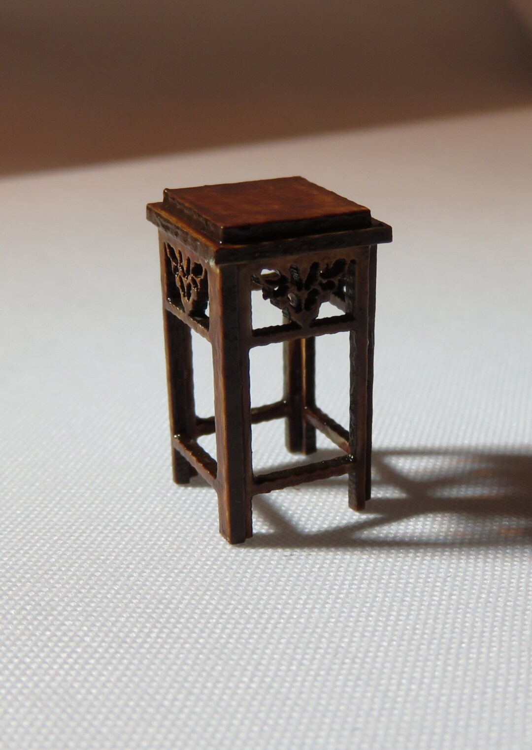 Dollshouse Miniature Quarter Scale (1/48) Sidetable KIT. - Etsy