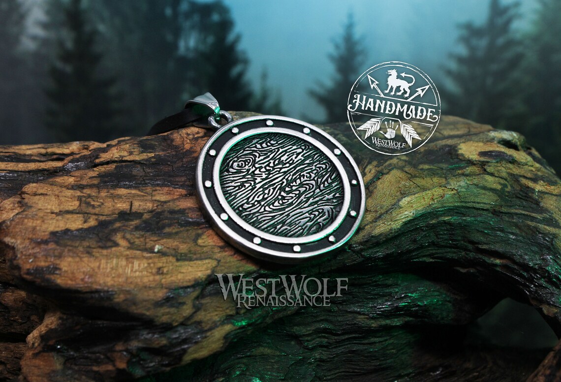 Viking Vegvisir wayfinder Pendant With Rune Border - Etsy