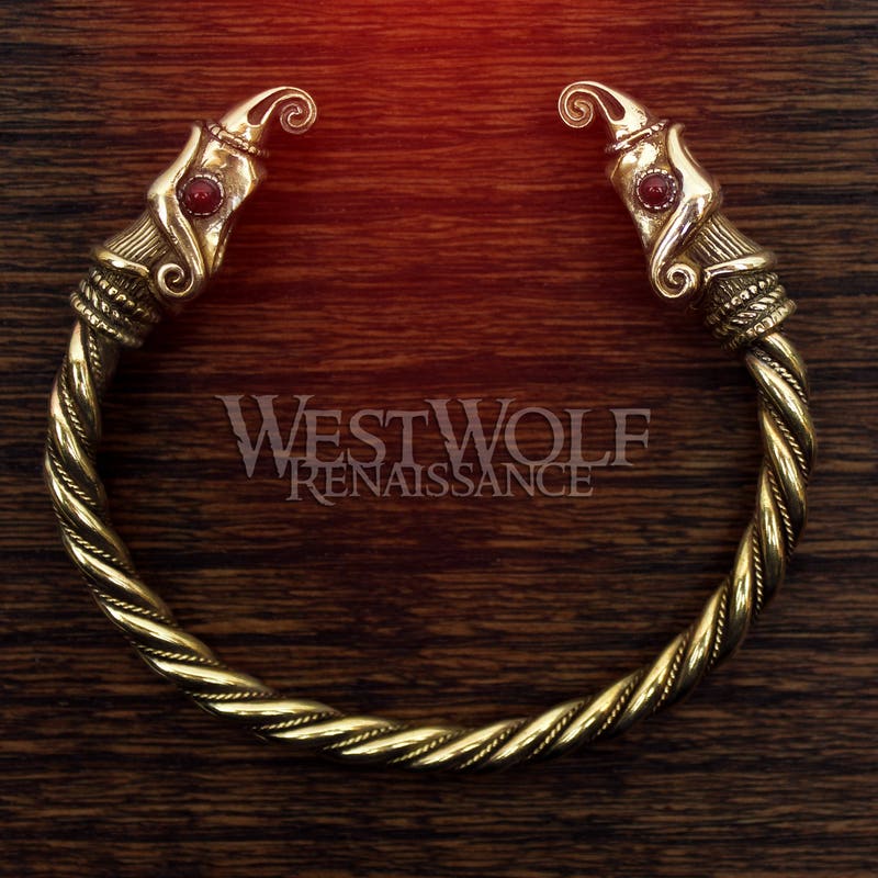 Medieval Bracelet Gold - Etsy