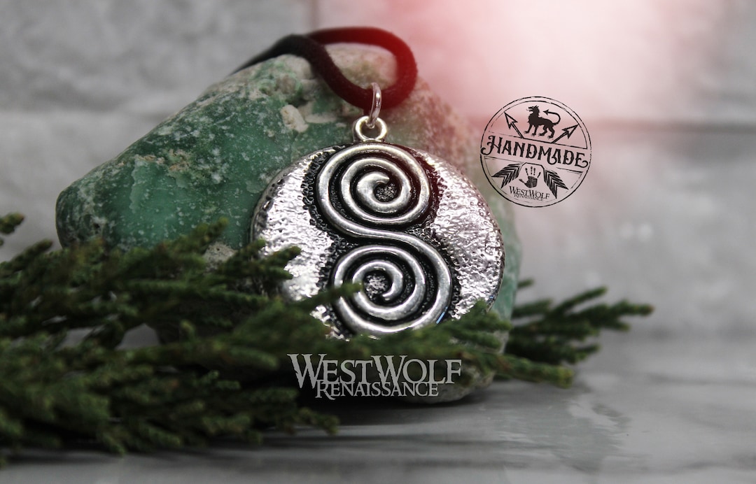 Celtic Double-spiral Amulet Pendant - Silver-plated Talisman --- Gaelic ...