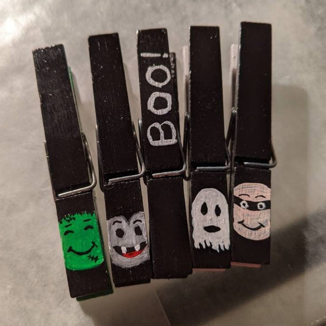Hand Painted Clothes Pins, Halloween Characters - Etsy