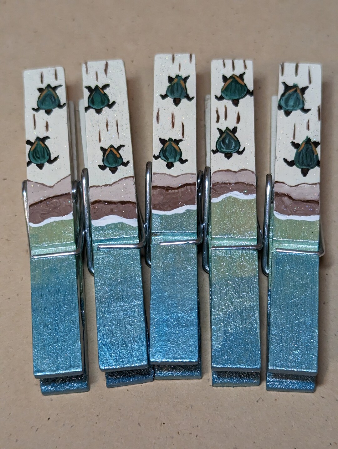 Sea Turtle Hand Painted Clothes Pins, Beach, Clothespin, Ocean Sand ...