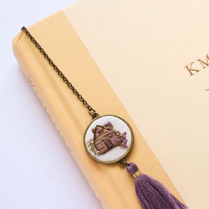 Embroidered House Aesthetic Bookmark, Cozy Hut Book Accessories ...