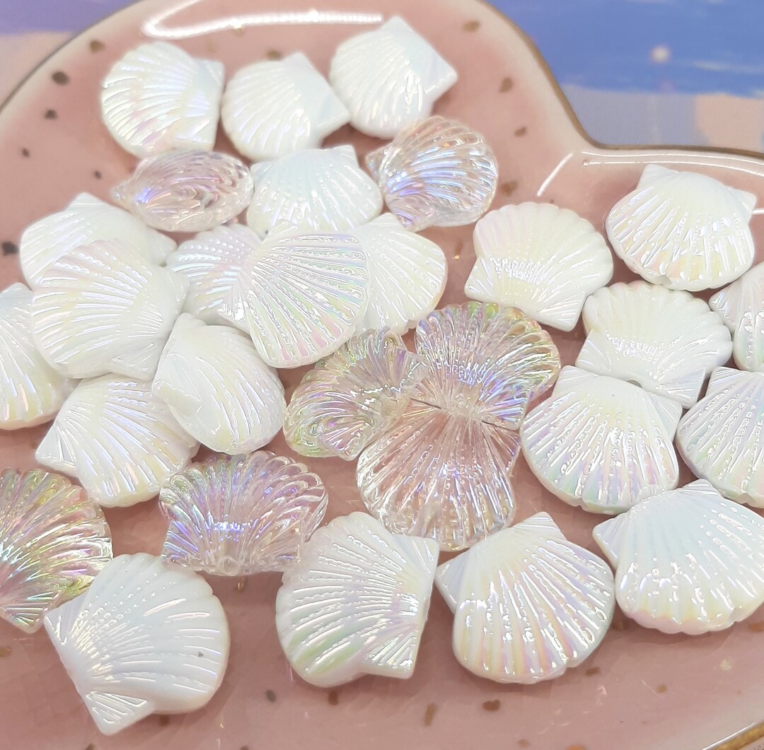 20pcs Pretty Sea Shell Acrylic Beads With Hole, AB White & Clear Mix ...