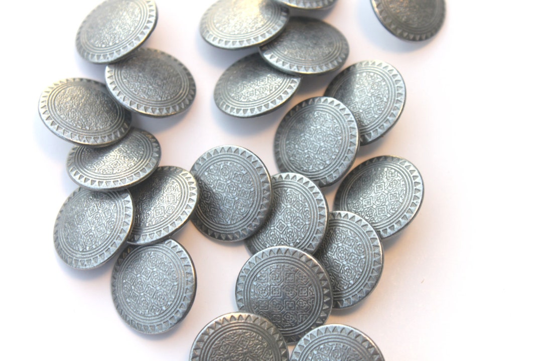 Vintage Silver Colored Metal Sewing or Crafting Buttons, 3/4 Inch Shank ...