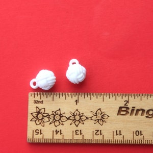 Vintage Lot of 20 Small Round Faux Chinese Knot Plastic Ball Buttons ...