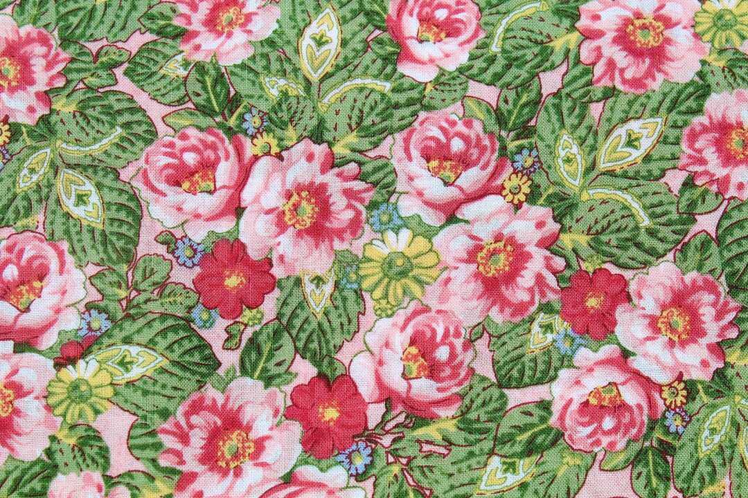 Pink Roses & Green Leaf 100% Cotton Fabric, Floral Print - Etsy