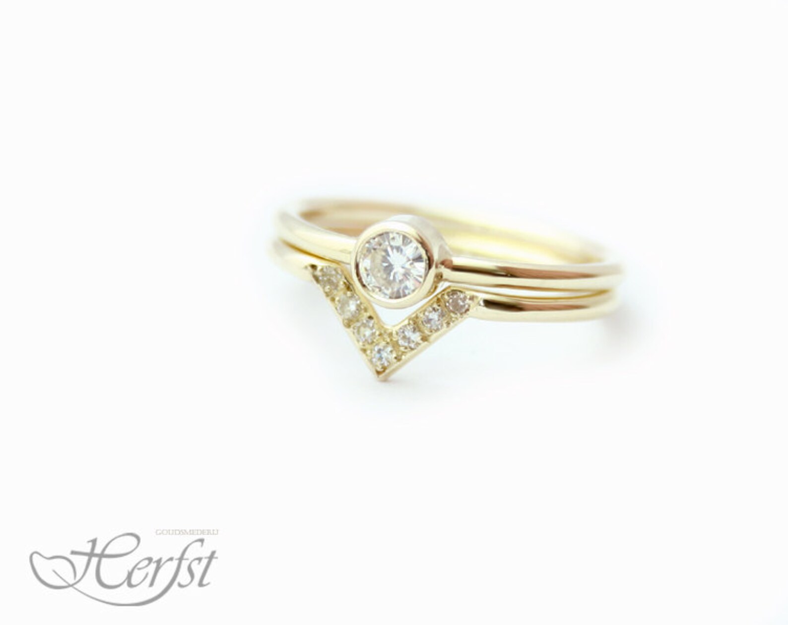 14k Solid Gold Diamond V Band Ring, Handmade Jewelry - Etsy
